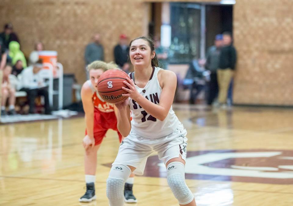 Lynsey Hicks Eclipses 1000 Points For Her Career - Maroon Devils